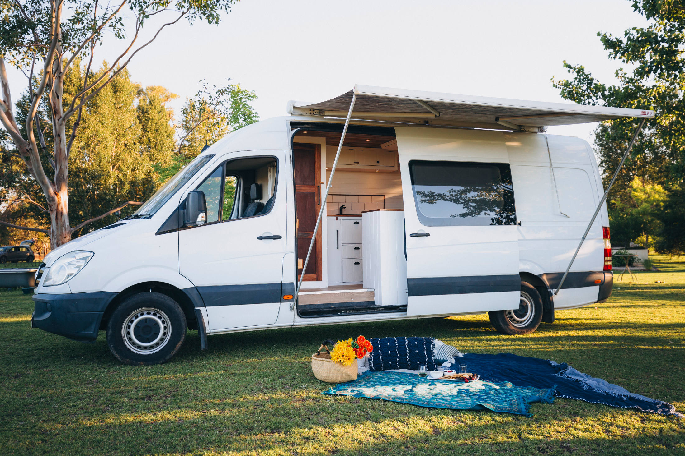 Roaming Wild Campervan Conversions – Roaming Wild Campers